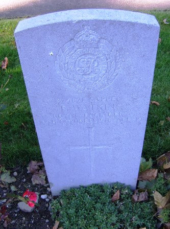 Llanfechain War Memorial – WWWMP