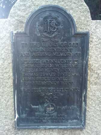 Llangyniew War Memorial - WW1.Wales