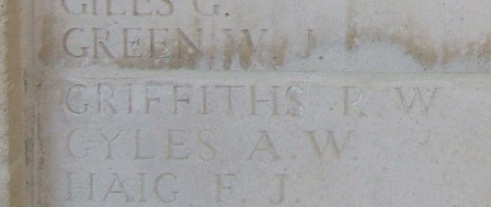 Llansantffraid-ym-Mechain War Memorial - WWWMP.Wales