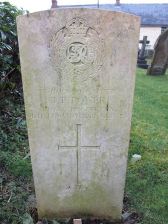 Talgarth War Memorial – WWWMP.Wales